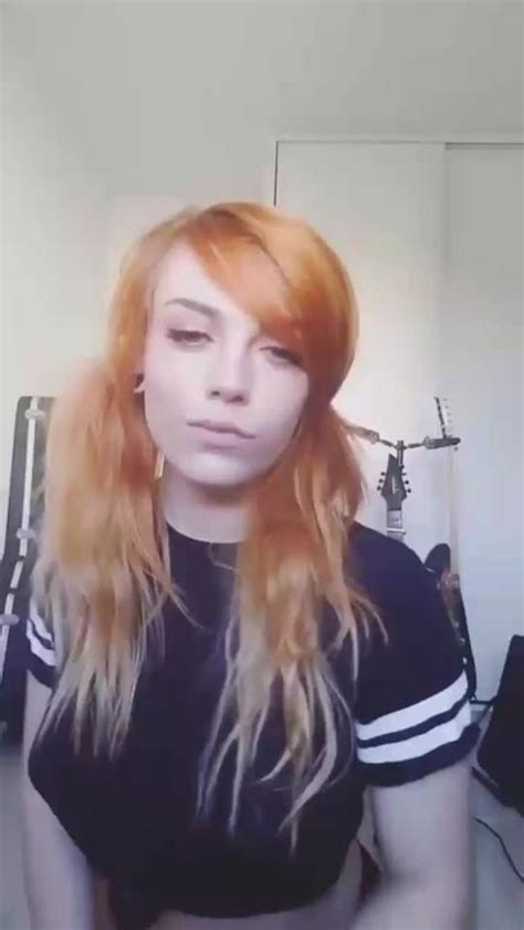 Lovia Suicide Girl Scrolller