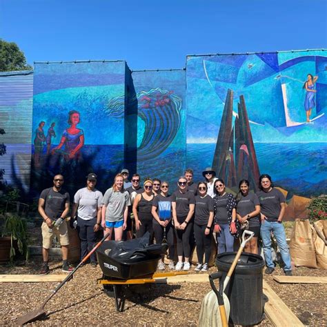 Volunteer Isha Dhingra Mha