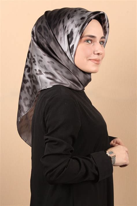 İpek Eşarp Modelleri Ve Fiyatları Akgün Eşarp