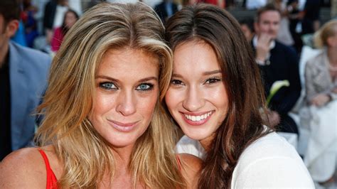 Rod Stewarts Model Daughter Sparks Reaction In Rare Appearance With