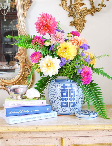 How To Get The Perfect Ginger Jar Floral Arrangement Pender And Peony