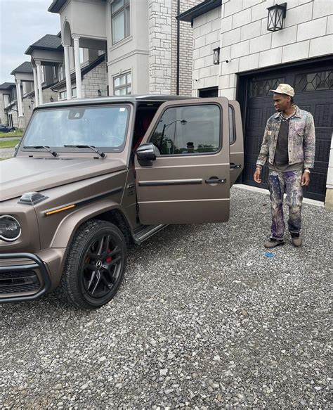 Nba Star Shai Gilgeous Alexander Shows Off His Stunning Matte Brown
