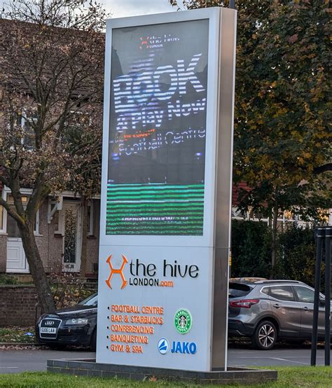 The Wycombe Wanderer London Bees The Bees Stadium