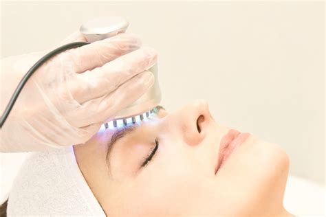 Light Therapy For Acne Does It Work At Home Options Cost And More