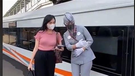 Menengok Mewahnya Kereta Luxury Generasi 2 Dari Pt Kai
