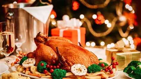 12 Classic American Christmas Traditions And The Surprising Stories