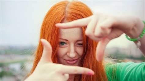 Green Eyes Smiling Women Women Outdoors Long Hair Depth Of Field