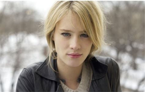 Mackenzie Davis R Prettygirls