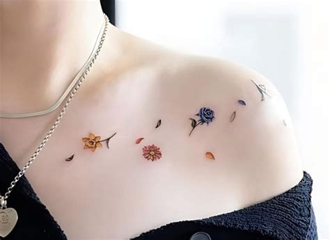 50 Gorgeous Minimalist Tattoos To Level Up Your Feminine Grace Woman
