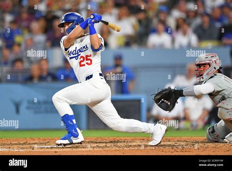 Los Angeles Ca September 16 Los Angeles Dodgers Second Baseman