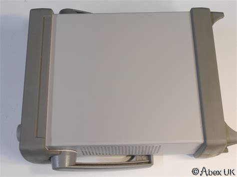 agilent hp 33220a 20mhz arbitrary waveform function generator lxi gpib