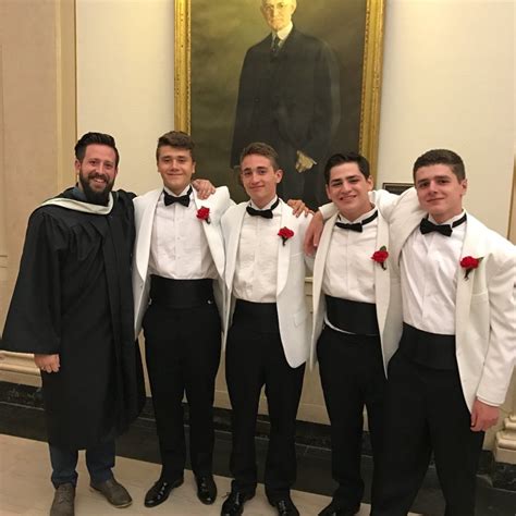 Pictures Of Max Cullen