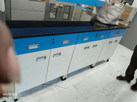 Gi Laboratory Workstation At Best Price In Vadodara By Jay Ambe Lab