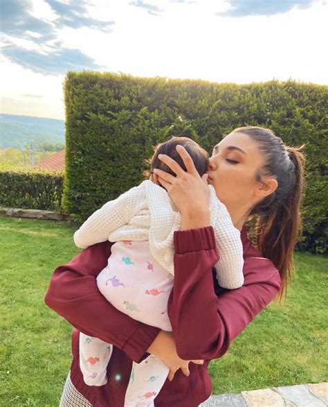 Pin On Hande Erçel