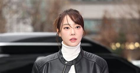 사진 고우리매력적인 워킹 조선비즈