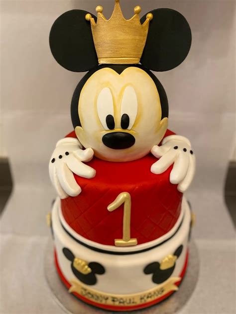 Custom Cakes Cake Conspiracy Custom Cakes In Vancouver