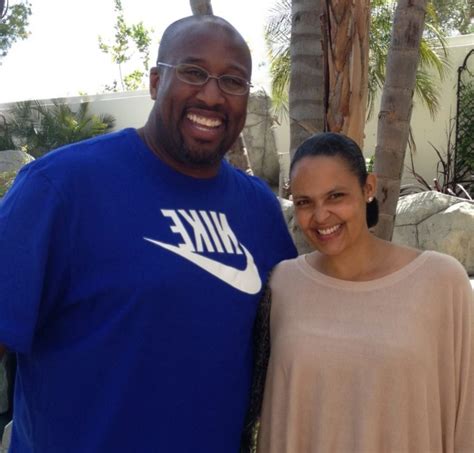 Sacramento Kings Head Coach Mike Brown Has Been Married To His Wife