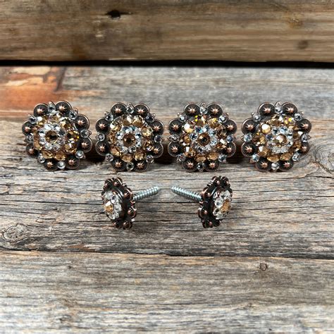 Saddle Conchos