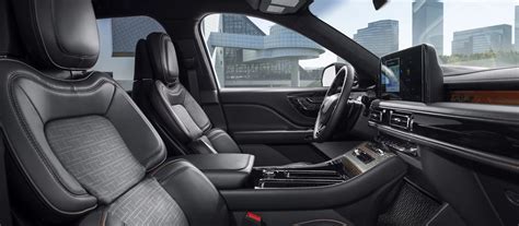 2026 Lincoln Aviator Vs 2025 Lincoln Aviator Comparison And Updates