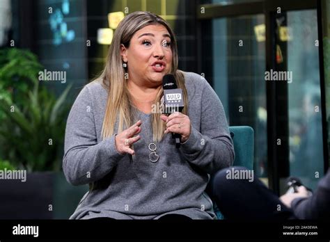 New York Ny Usa 6 January 2020 Jo Frost Visits The Build Series