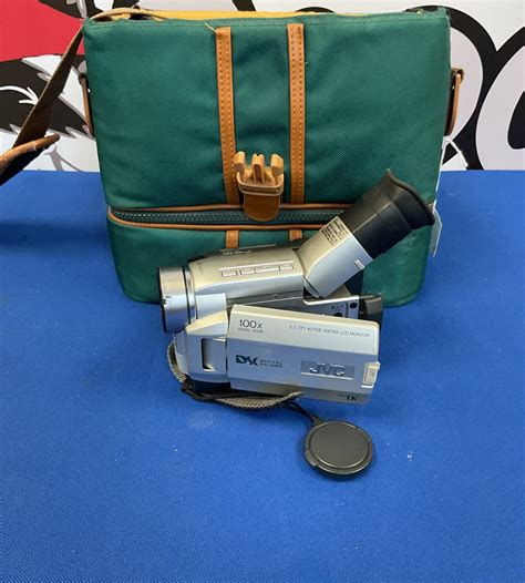 Jvc Mini Dv Digital Camcorder With Carry Case And Accessories Badgers
