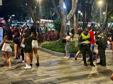 El Poblado El Exclusivo Sector De Medellín Que Se Convirtió En El Epicentro Del Turismo Sexual
