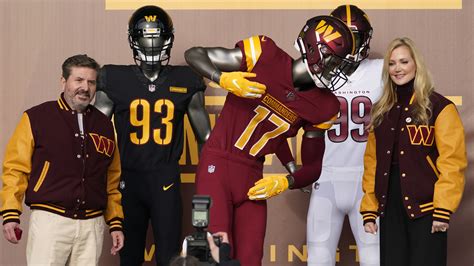 The Washington Football Team Reveals New Name Washington Commanders Npr