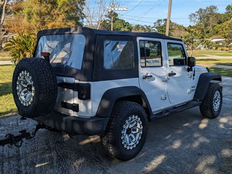 2017 Jeep Wrangler Wheel Offset Nearly Flush Stock 3272264