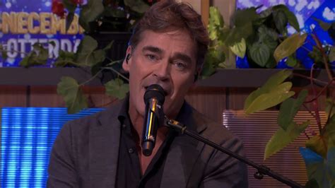 Jeroen Van Der Boom Zorgt Met ‘slapeloze Nachten Voor Een Heerlijke Start Van De Oranjezondag