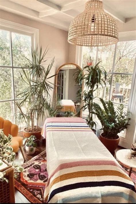 24 Relaxing Small Space Massage Room Ideas For Home Massage Room