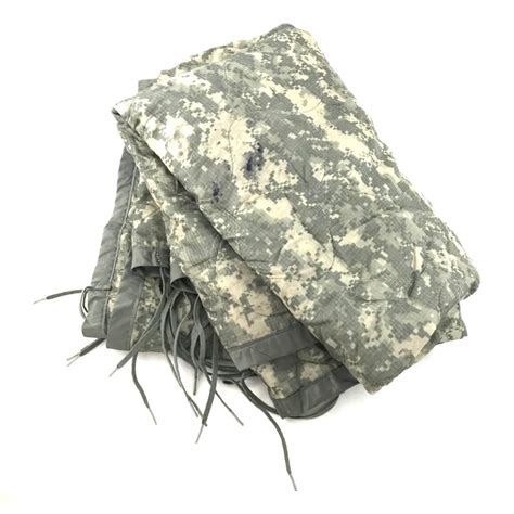 Military Poncho Liner Woobie Blanket Venture Surplus Genuine Issue