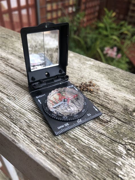 Buttonpocket Compass Serat Bushcraft