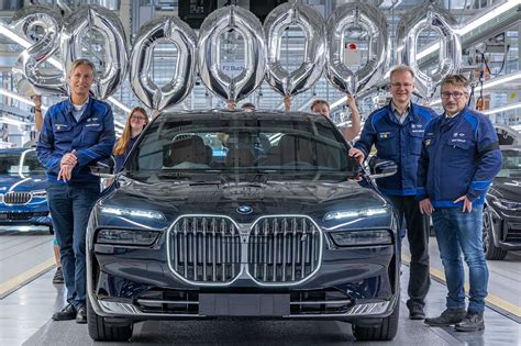 Bmws Two Millionth 7 Series Shows Its The Only Truly Successful Modern