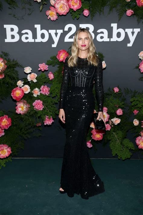 Sara Foster 2022
