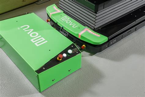 Mobile Robots Comparison Agv Vs Amr Movu Robotics