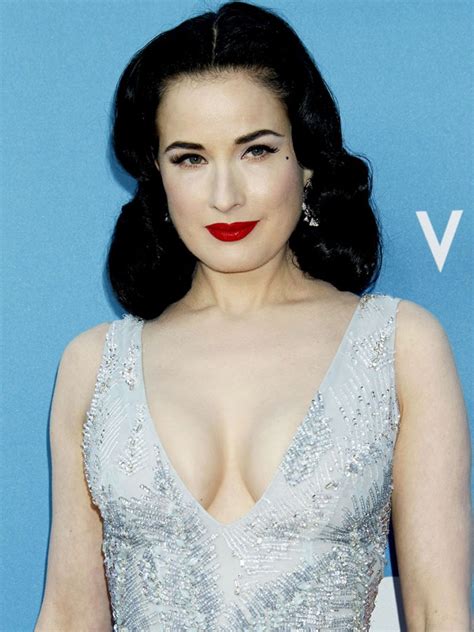 Dita Von Teese Cleavage Thefappening