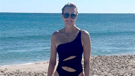 Lara Spencer 54 Shows Off Her Fit Figure In A Black Cut Out Swimsuit