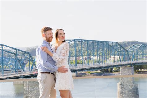 Alison Logan Chattanooga Engagement Session Daisy Moffatt Photography