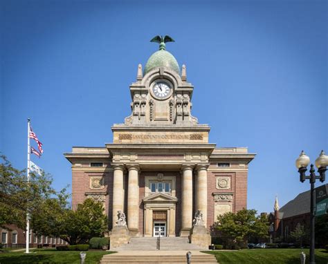 Lake County Court House W Lake County Domestic Relations Court
