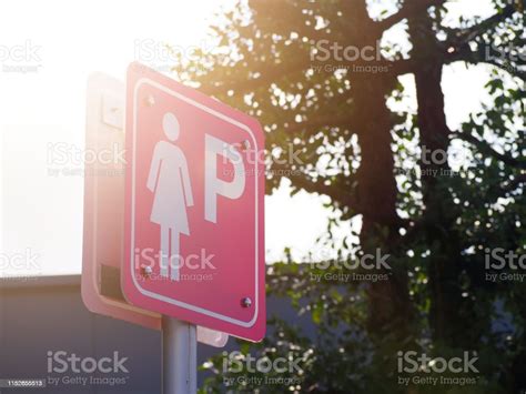 Parking Sign Mark For Ladies Or Women Only Pink Parking Sign Image