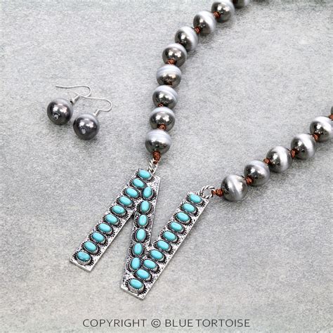 Initial “n” Metallic Pearl Necklace Set Bluetortoisewholesale