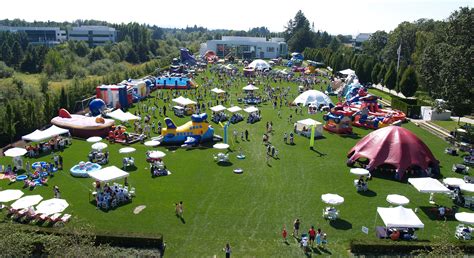 Oversized Fun Picnic Theme Giant Games Make A Huge Impression