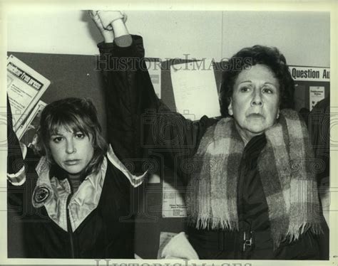 1983 Actress Jean Stapleton And Dinah Manoff In A Matter Of Sex Historic Images