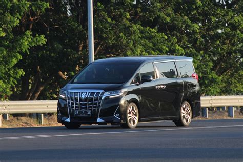 Simulasi Kredit Alphard Berapa Ya Cicilan Per Bulannya