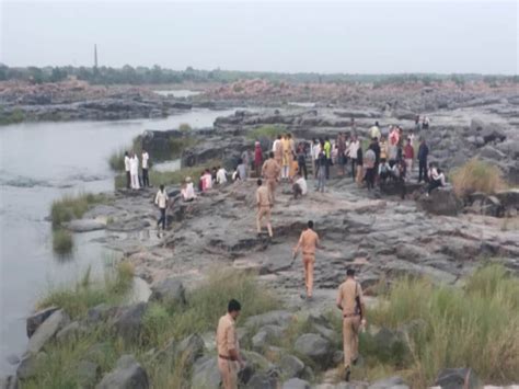Accident Orai Four Friends Who Went For Picnic At Salaghat Drowned In Betwa River All Missing