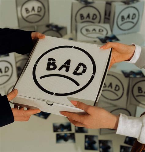 Магазин стритвир-одежды тюменского бренда THE BAD FRIENDS