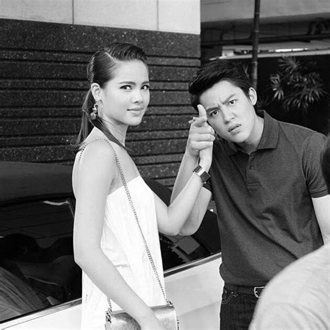 Pin Oleh Mery Bur Di Urassaya Sperbund