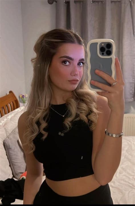 Amy 🏴󠁧󠁢󠁳󠁣󠁴󠁿 R Hot Chavs