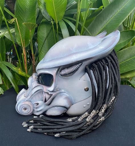 White Knight Alien Predator Robot Helmet 3d Airbrush Motorcycle