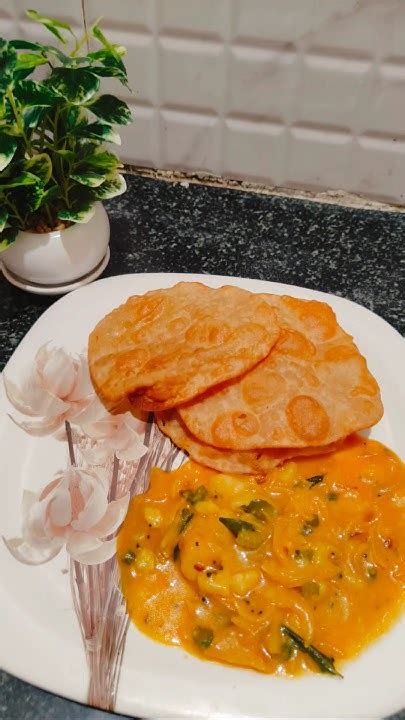 Fluffy Pooris And Delicious Curry 🥘 Watch Cookingshorts Pooricurry Indianfood Youtube